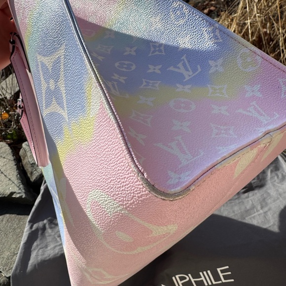 Louis Vuitton | Bags | Louis Vuitton Monogram Lv Escal On The Go Gm ...